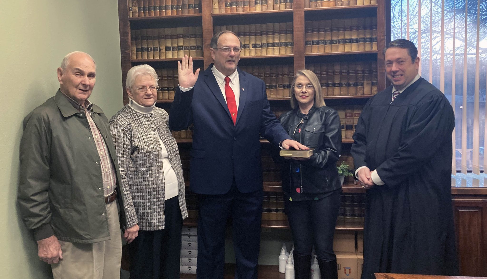 Howard County Judge sworn in | Southwest Arkansas News